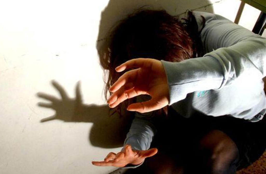 Maltrattamenti in famiglia, due casi a Cortale e Girifalco - il Lametino.it Maltrattamenti in famiglia, due casi a Cortale e Girifalco - il Lametino.it