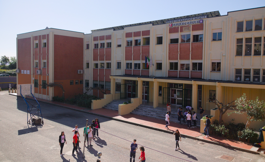 Lamezia, liceo “Galilei” tra le strutture validate dal Miur per la ... Lamezia, liceo “Galilei” tra le strutture validate dal Miur per la ...