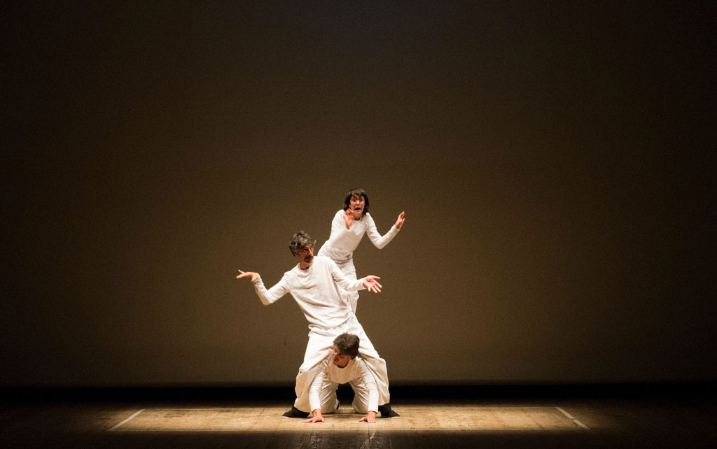 Lamezia, 'Vacantiandu': la comicità di Max Mazzotta al Teatro ...