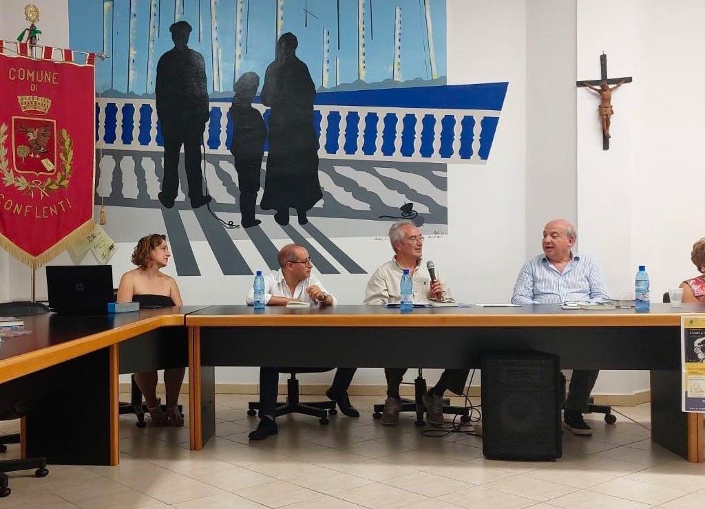 Volume “Giochi enigmistici” di Vittorio Butera presentato a Conflenti e ...