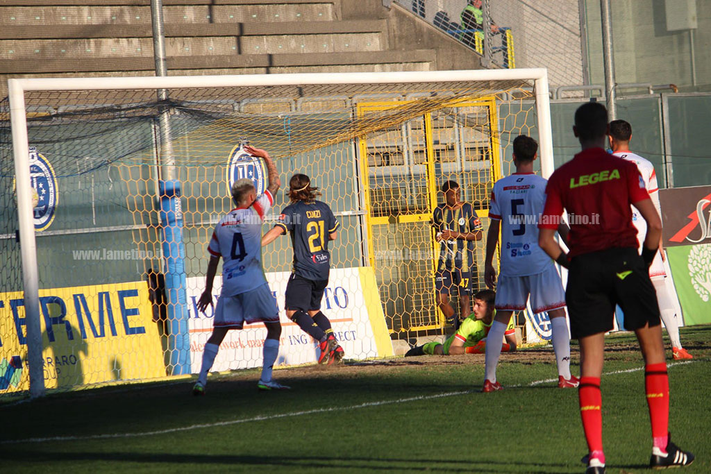 Fc Lamezia batte 3-0 il Cittanova e si qualifica per i sedicesimi di ...