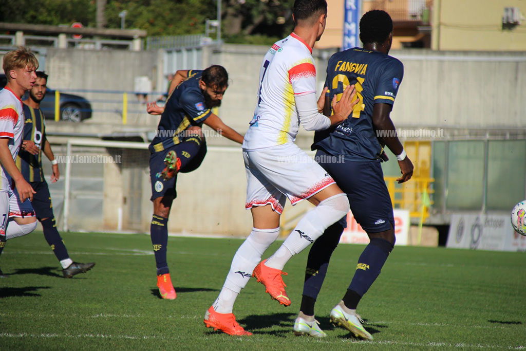 Fc Lamezia batte 3-0 il Cittanova e si qualifica per i sedicesimi di ...