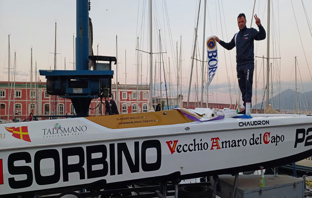 Il pilota lametino Gullo ha testato a Napoli lo scafo in vista della ...
