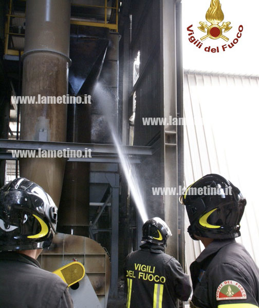 Calabria: Incendio allo stabilimento Calme a Marcellinara - il Lametino.it