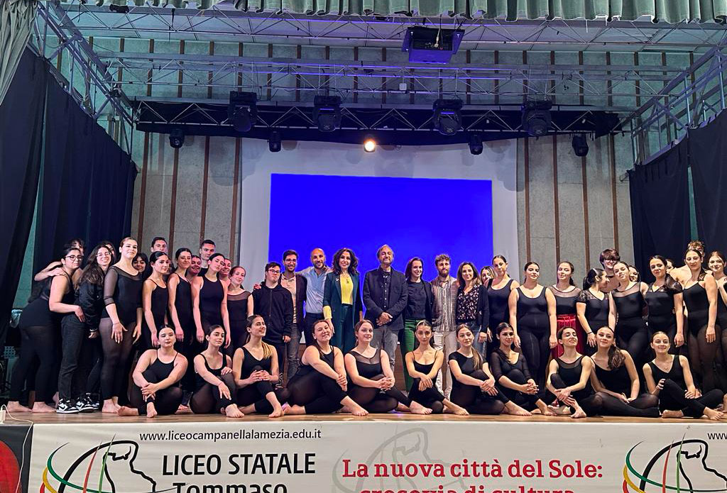 Lamezia, il Liceo Coreutico “Campanella” incontra il Maestro Joseph ... Lamezia, il Liceo Coreutico “Campanella” incontra il Maestro Joseph ...