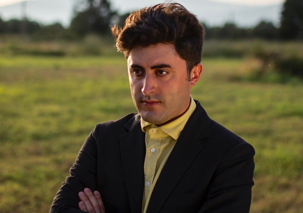 Lamezia: dal cinema ai videoclip musicali, le opere di Mario Vitale in ...