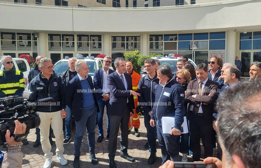 Lotta agli incendi, nuovi mezzi in consegna per proteggere i boschi del ... Lotta agli incendi, nuovi mezzi in consegna per proteggere i boschi del ...