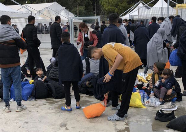 Migranti, nuovo sbarco a Roccella Ionica: arrivati in 81 - il Lametino.it Migranti, nuovo sbarco a Roccella Ionica: arrivati in 81 - il Lametino.it