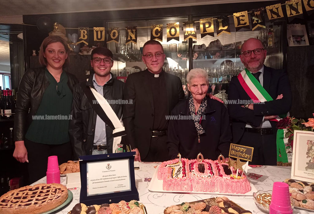 A Platania festeggiati i 100 anni della “signorina” Maria Butera - il ...
