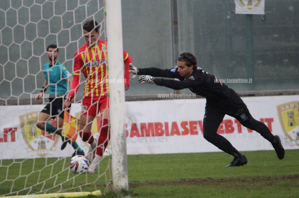 Serie D, Carella regala i tre punti al Sambiase: 2-1 al Ragusa - il ...