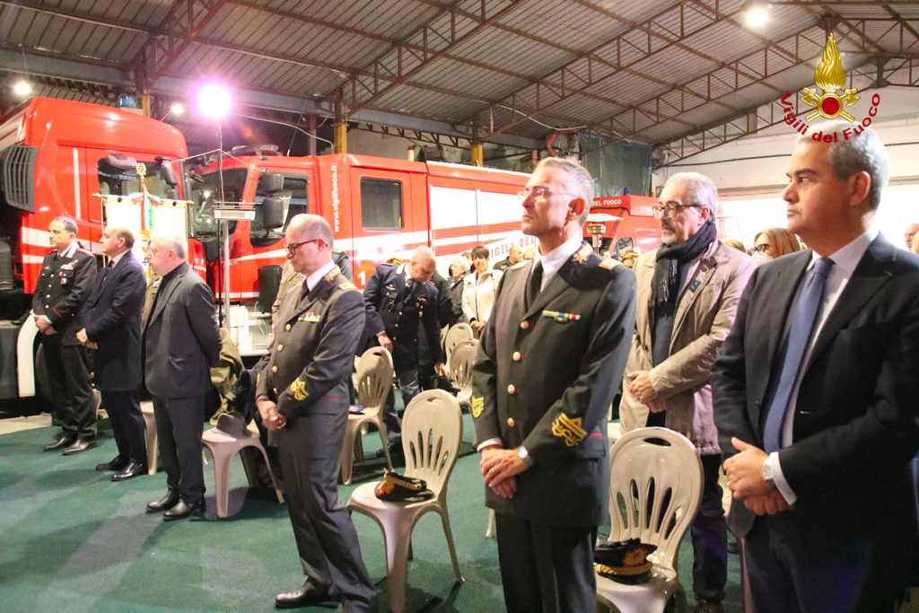 Celebrata festività di Santa Barbara al Comando Provinciale Vigili del Fuoco di Catanzaro - il ...