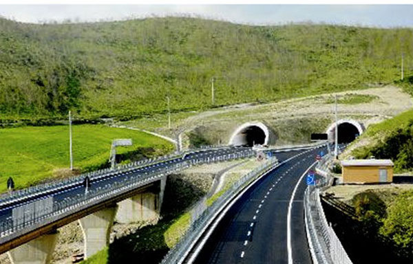 Ok ai cantieri sulla ss106 Jonica per 3 miliardi: firmano il decreto ...