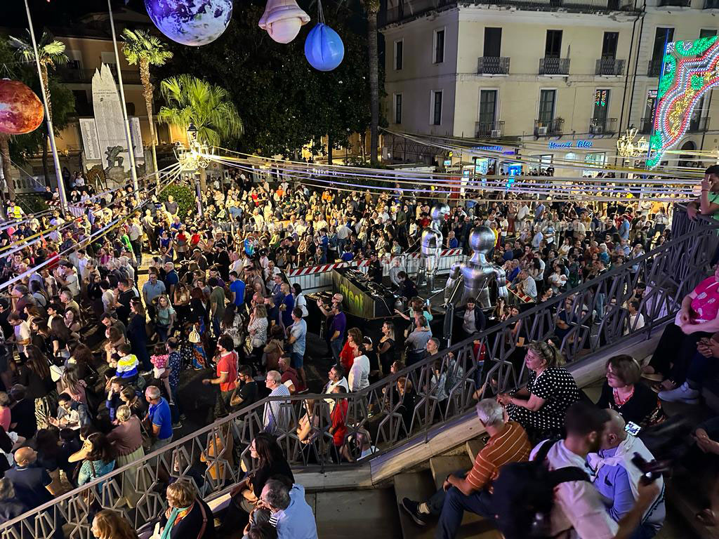 Lamezia, 'Ulla Festival' sbarca su corso Numistrano con alieni e ...