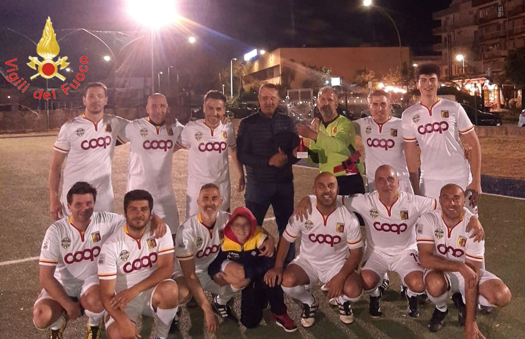 Vigili del Fuoco vincono il Torneo interforze 'Santa Barbara' di calcio ...